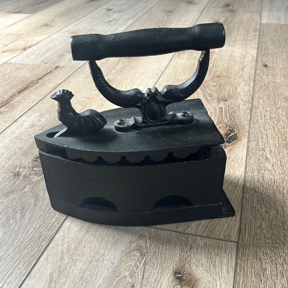 Other | Antique Cast Iron Coal Iron With Rooster Latch And Wooden ...